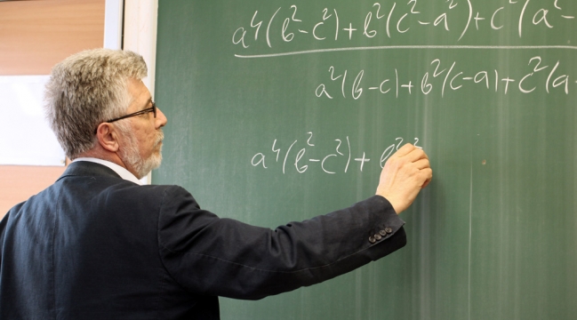 Profesori matematike i fizike u roku od dva mjeseca dobiju posao ...